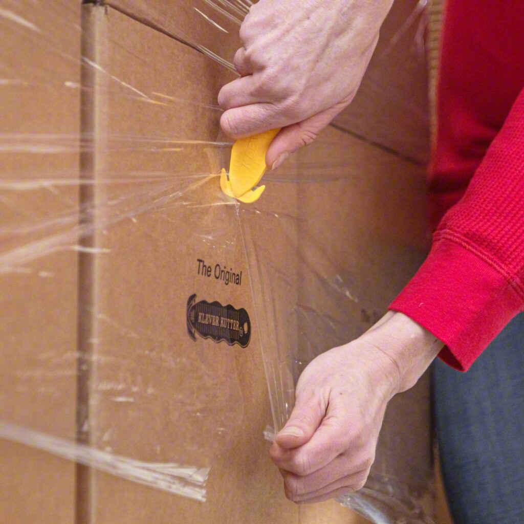 Klever Kutter KCJ-1Y Safety Box Cutter, Safety Cutter Yellow - Durasafe ...