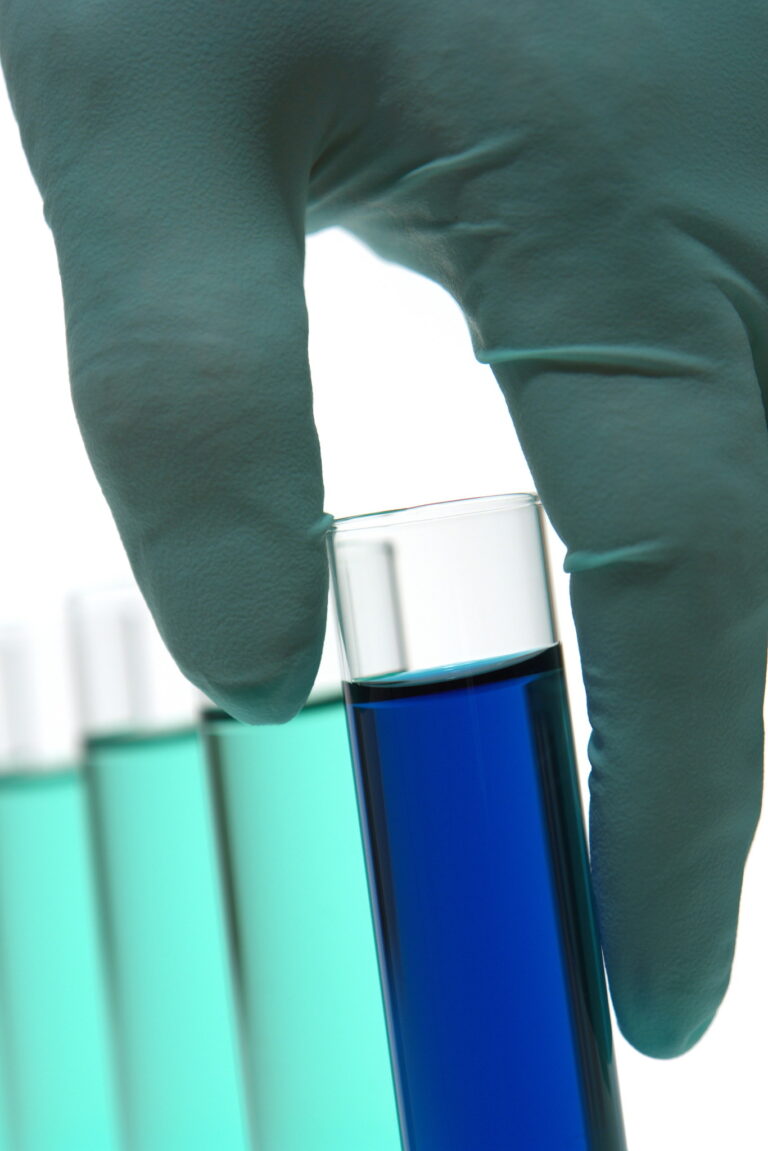 MICROFLEX DFK-608 Dura Flock Flock-lined Powder Free Nitrile Disposable ...